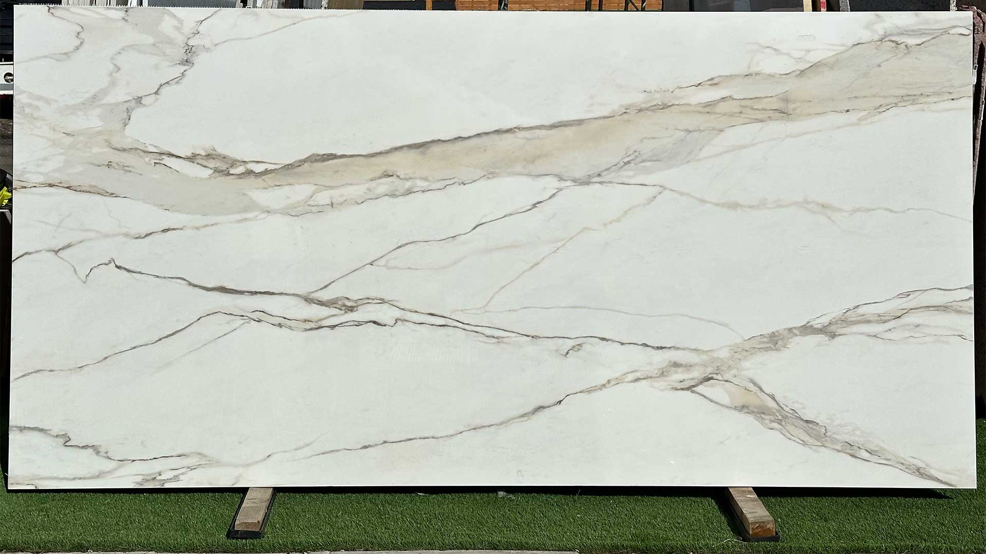 Calacatta Gold 12mm - Sophisticated Stone