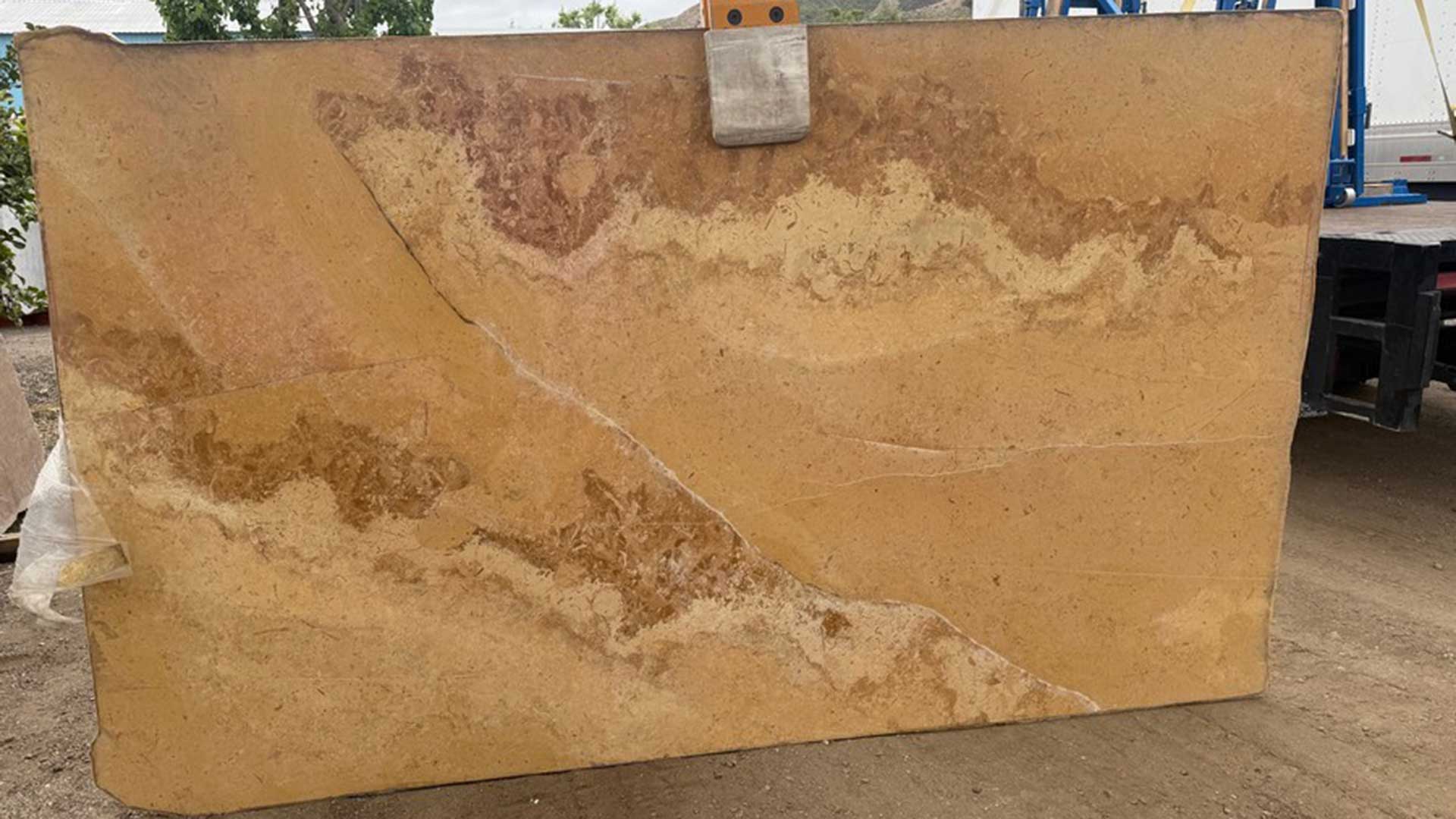 Inca Gold Polished 2cm – Sophisticated Stone